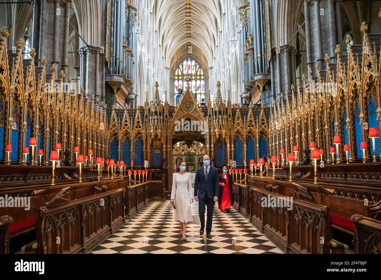 The Duke and Duchess of Cambridge (centre) with Dean of Westminster The ...