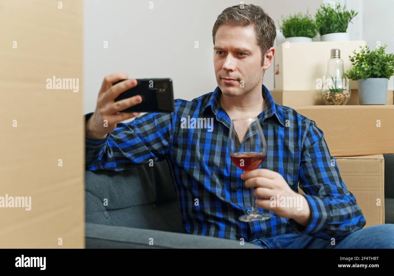 Self relocation hi-res stock photography and images - Alamy