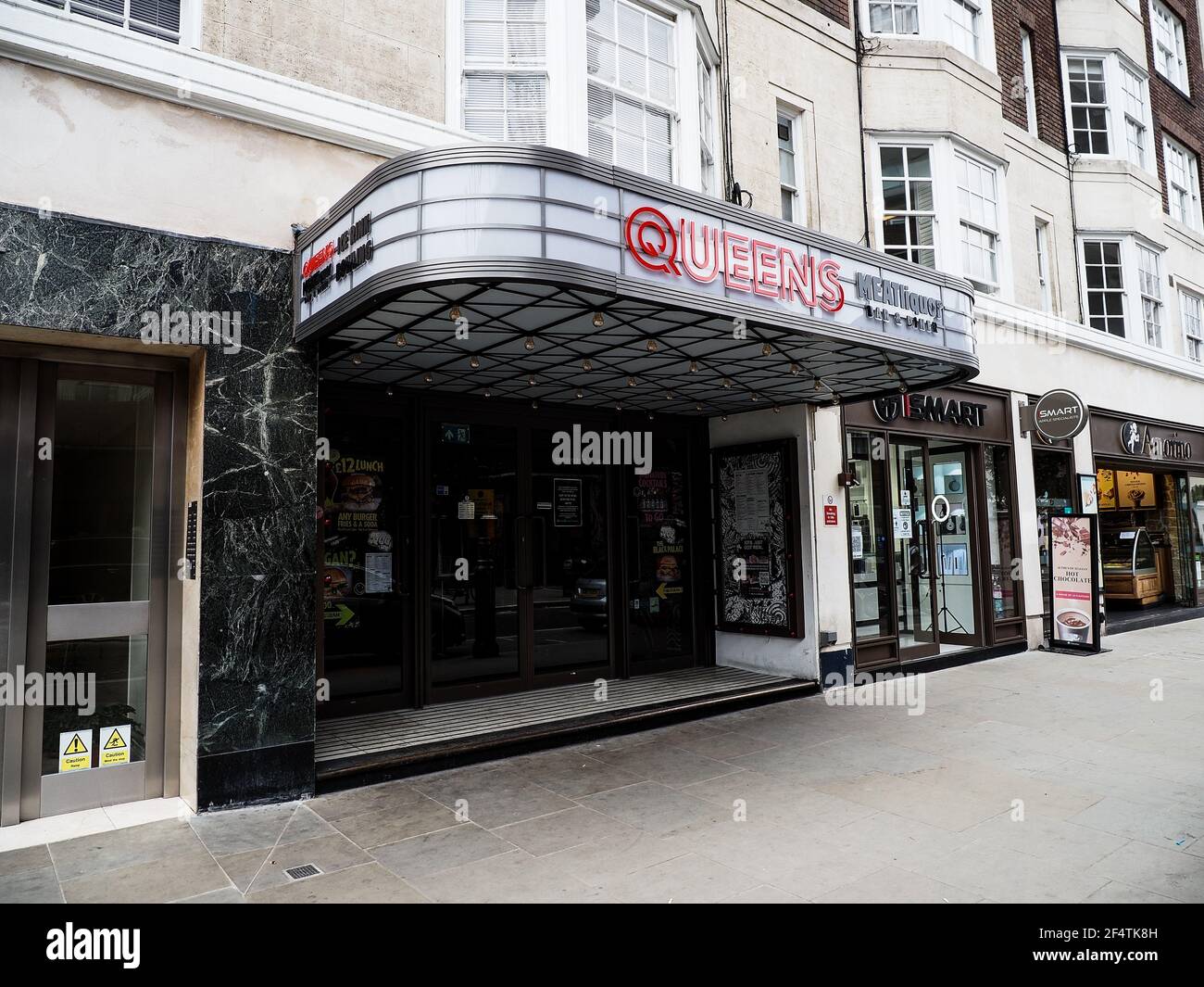 Queensway ice rink hi-res stock photography and images - Alamy