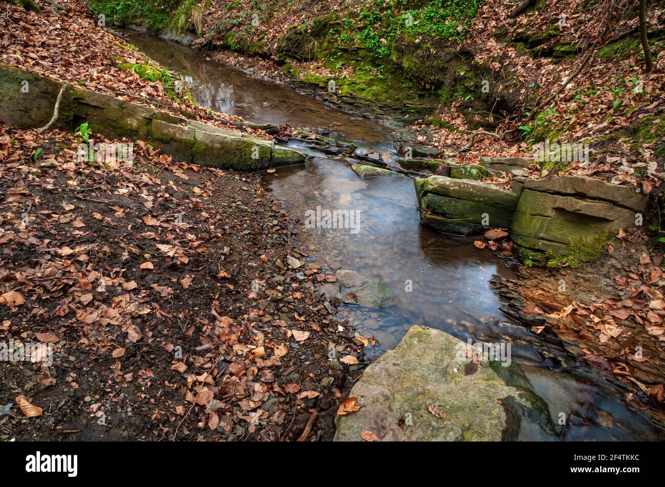 Timber fence slope hi-res stock photography and images - Alamy