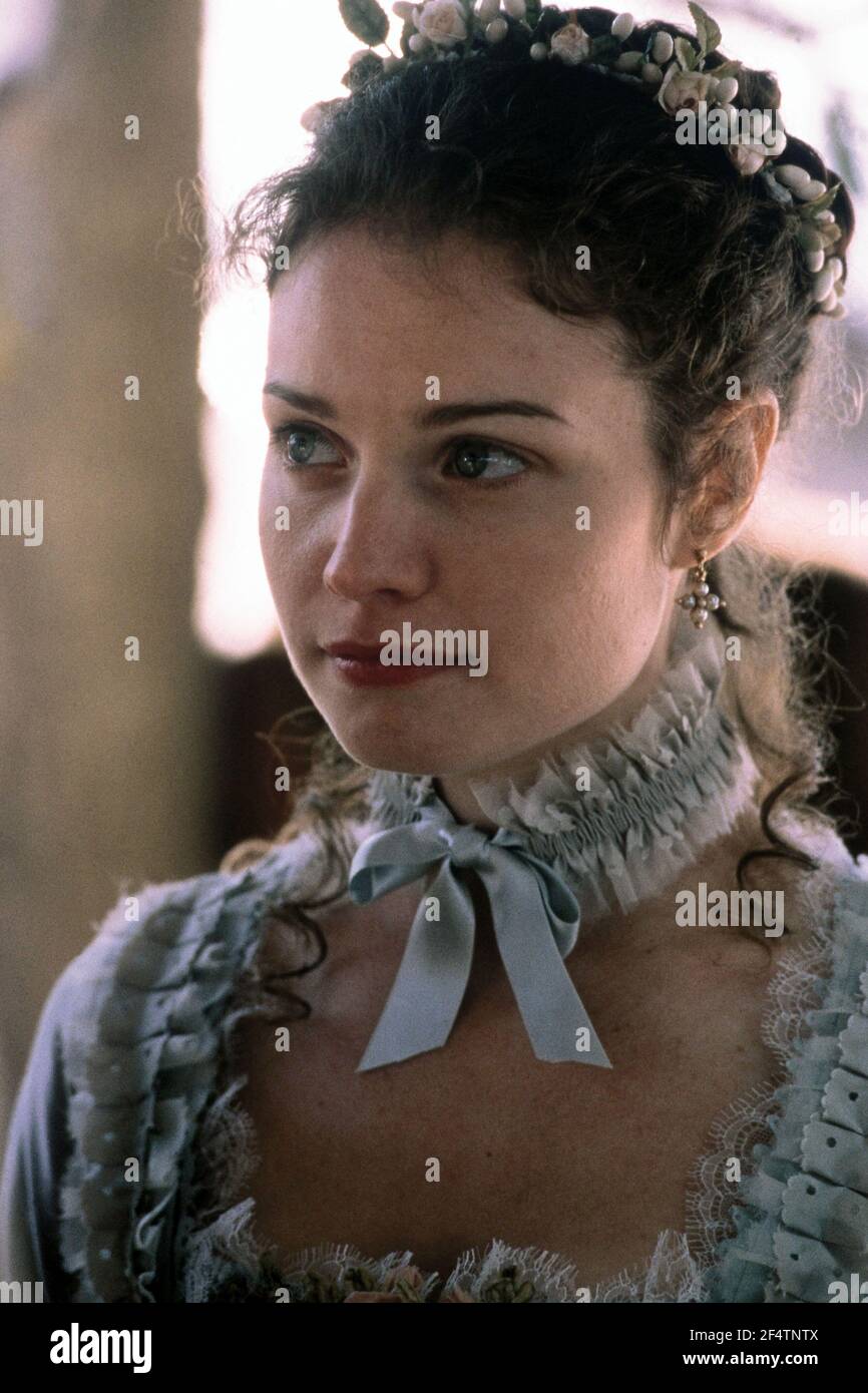 Lisa Brenner's Instagram, Twitter & Facebook on IDCrawl