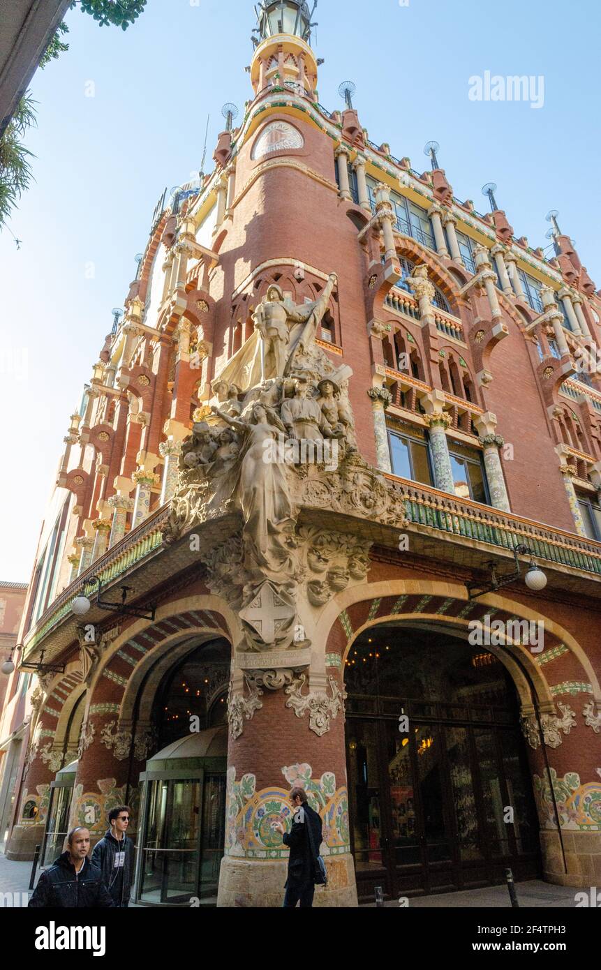 Exterior of Palace of Catalan Music (Palau de la Musica Catalana ...