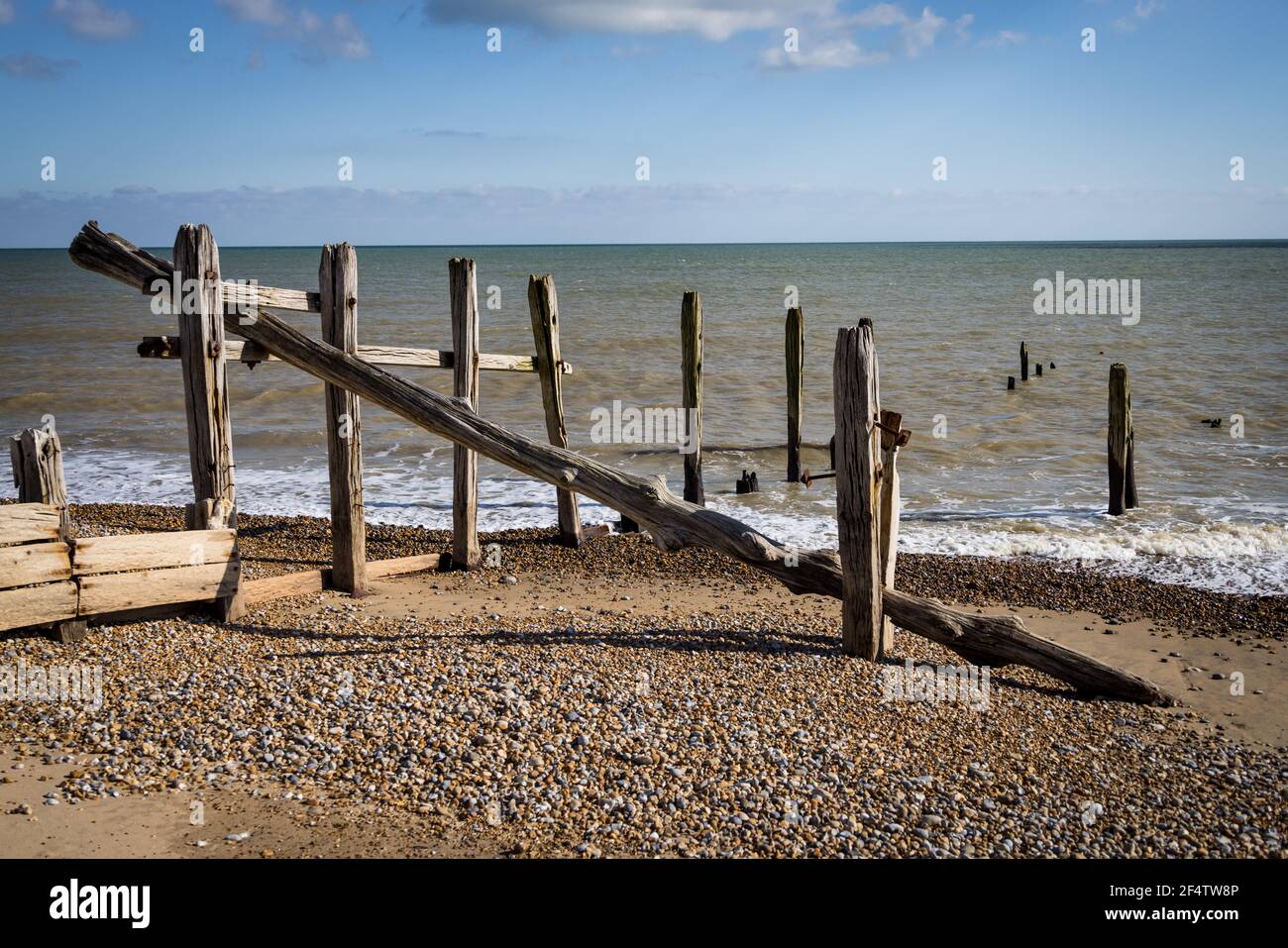 Wooden groynes rye sussex hi-res stock photography and images - Alamy