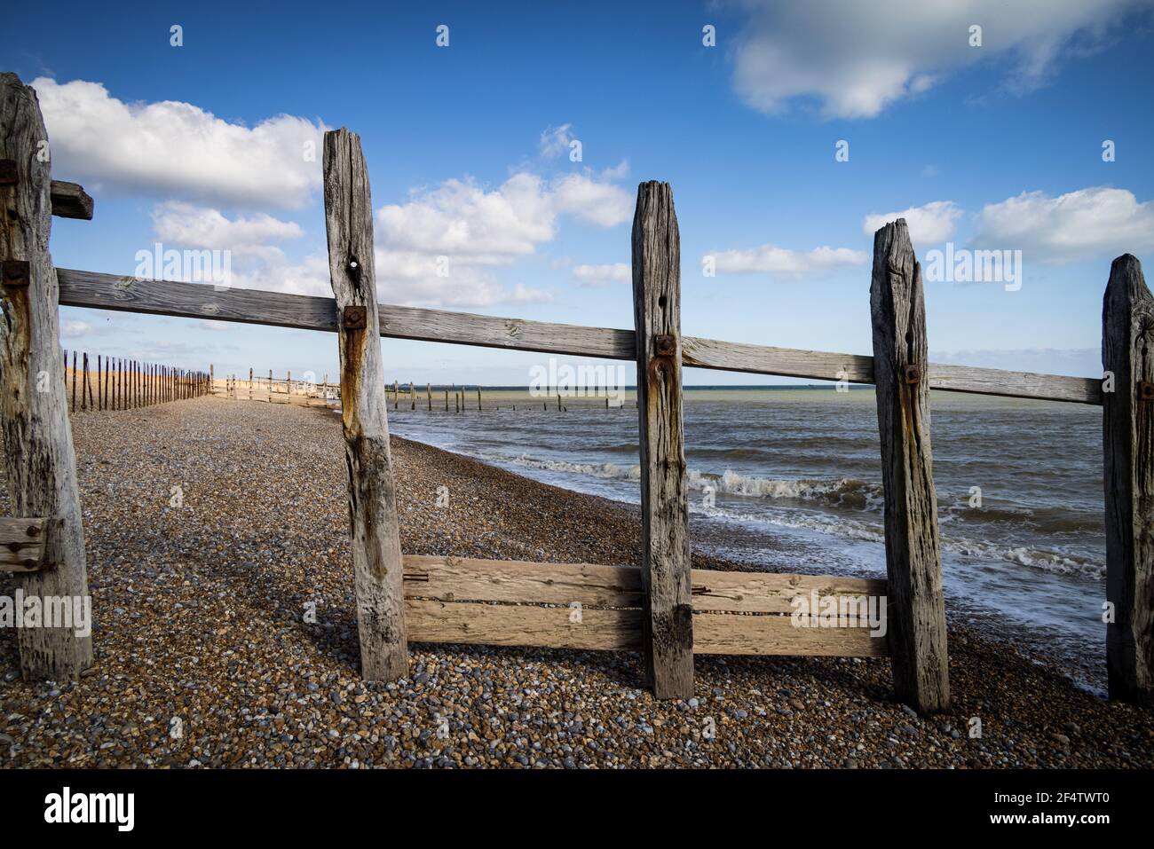 Wooden groynes sussex hi-res stock photography and images - Alamy