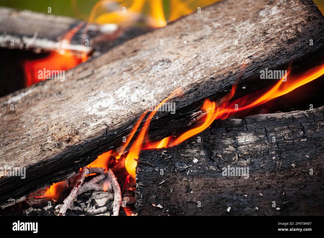 Burning firewood detail coal flames hi-res stock photography and images ...