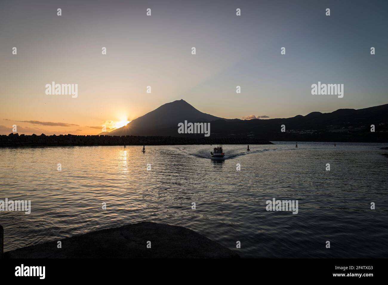Ilha do pico hi-res stock photography and images - Alamy