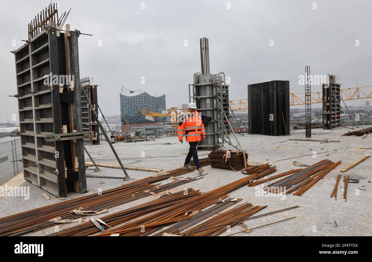 Hamburg, Germany. 23rd Mar, 2021. Reiner Duda, foreman in charge of the ...