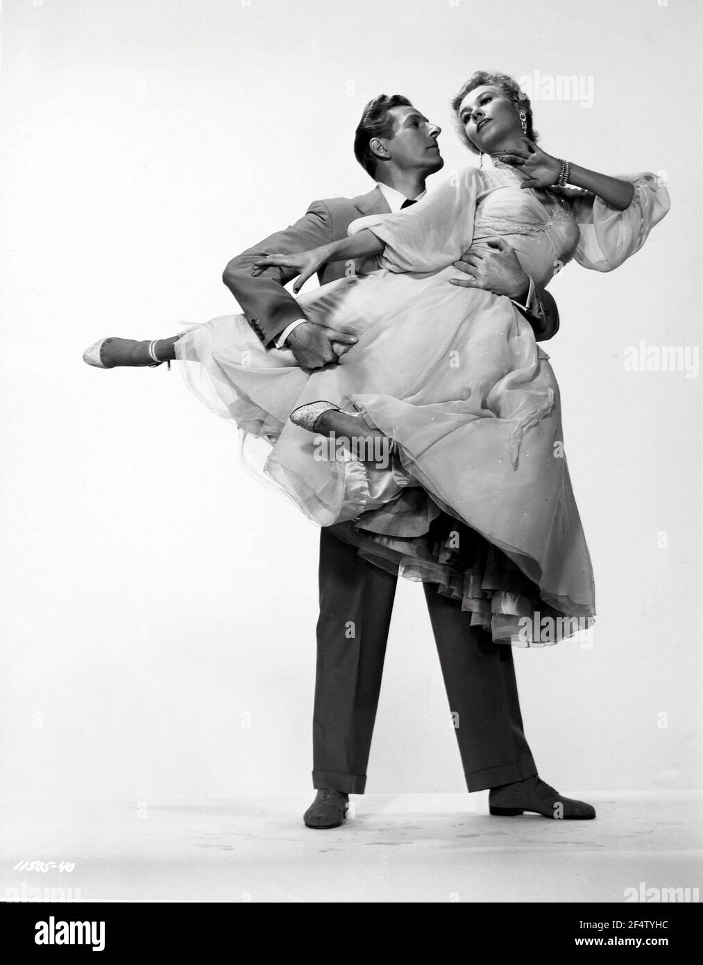 VERA-ELLEN and DANNY KAYE in WHITE CHRISTMAS (1954), directed by ...
