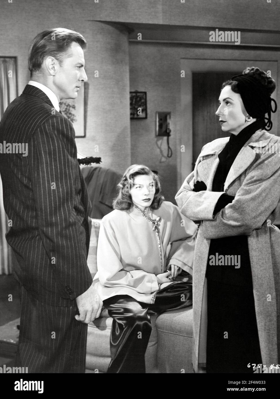 LAUREN BACALL, AGNES MOOREHEAD and BRUCE BENNETT in DARK PASSAGE (1947 ...