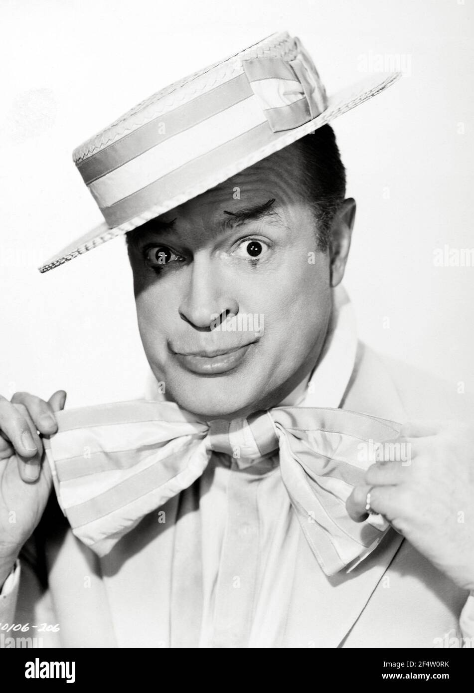 BOB HOPE in THE SEVEN LITTLE FOYS (1955), directed by MELVILLE ...