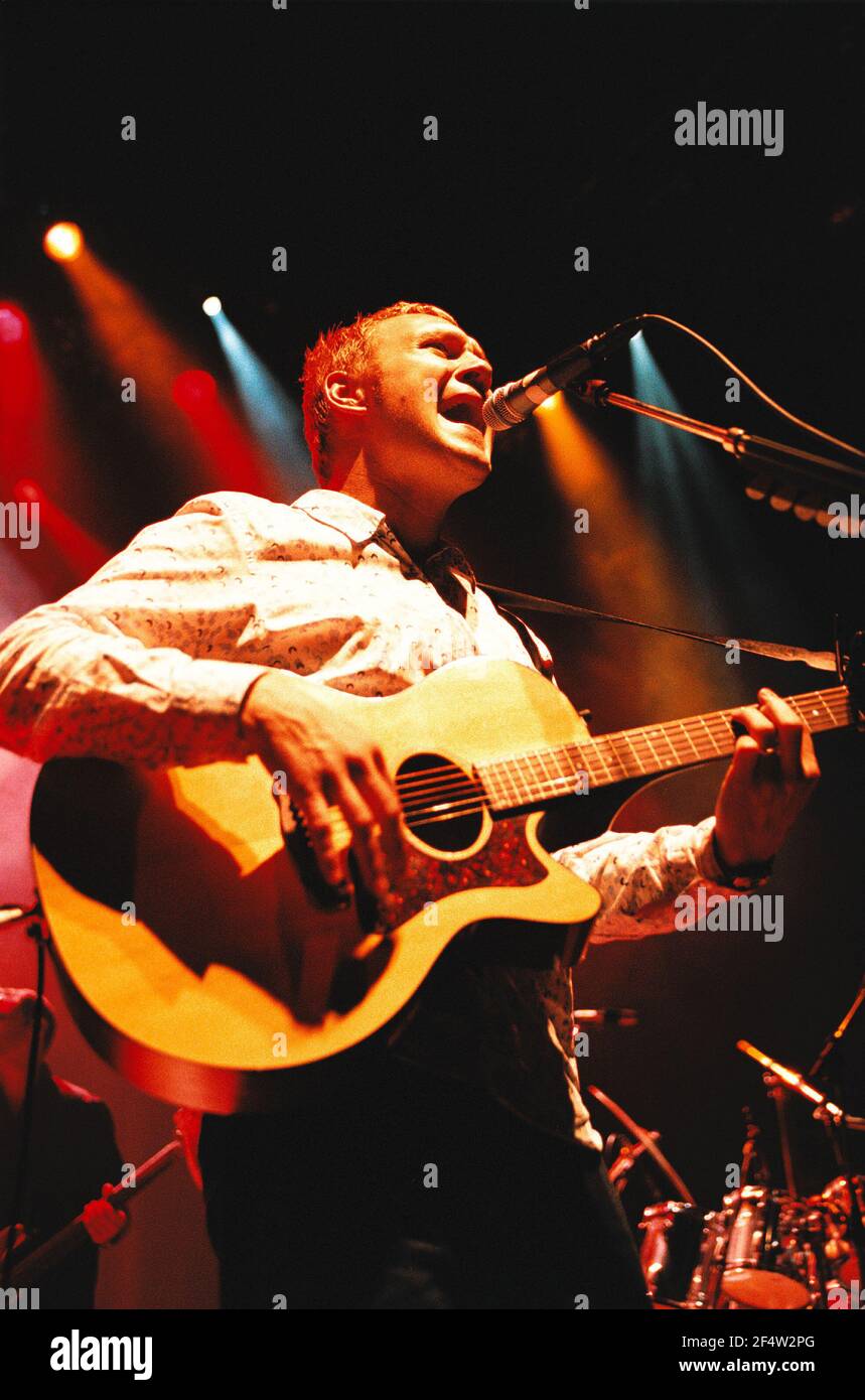 David gray 2000 hi-res stock photography and images - Alamy
