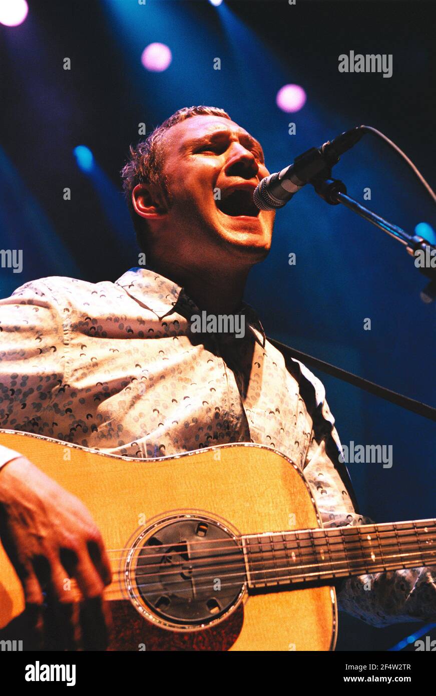 David gray 2000 hi-res stock photography and images - Alamy