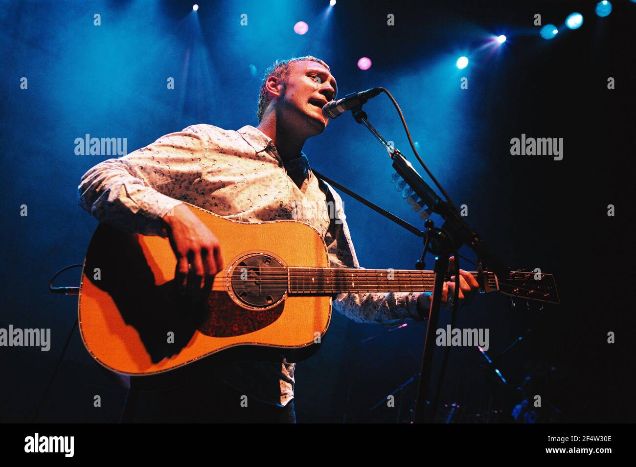 David gray 2000 hi-res stock photography and images - Alamy
