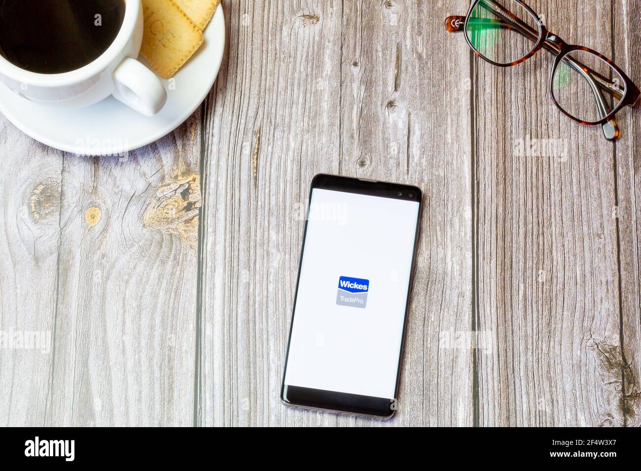 Wickes app hi-res stock photography and images - Alamy