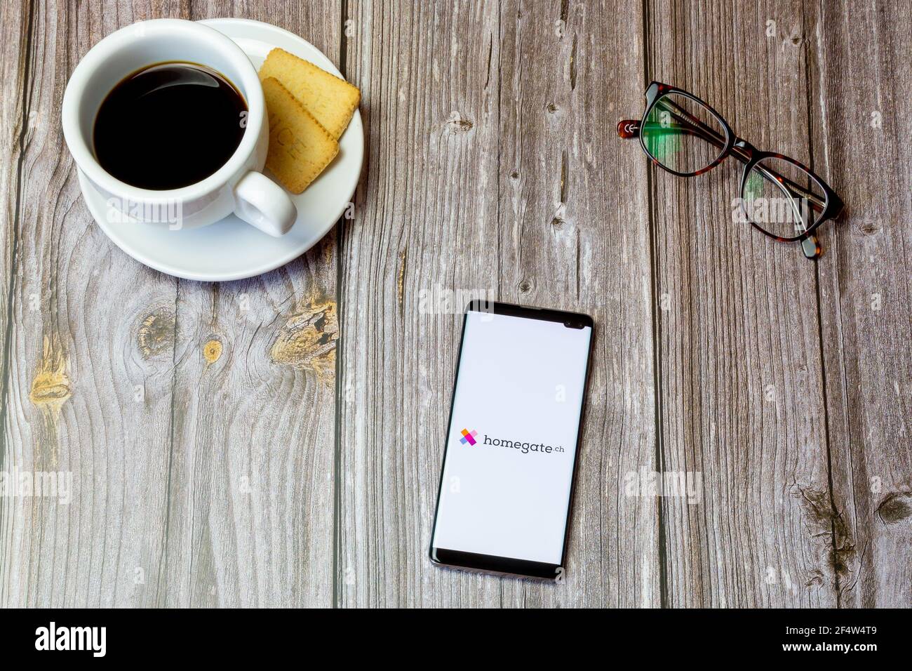 Homegate mobile app hi-res stock photography and images - Alamy