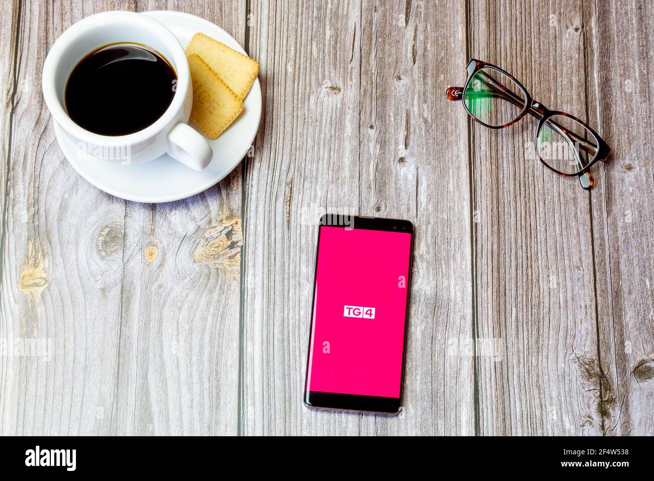 Tg4 mobile app hi-res stock photography and images - Alamy