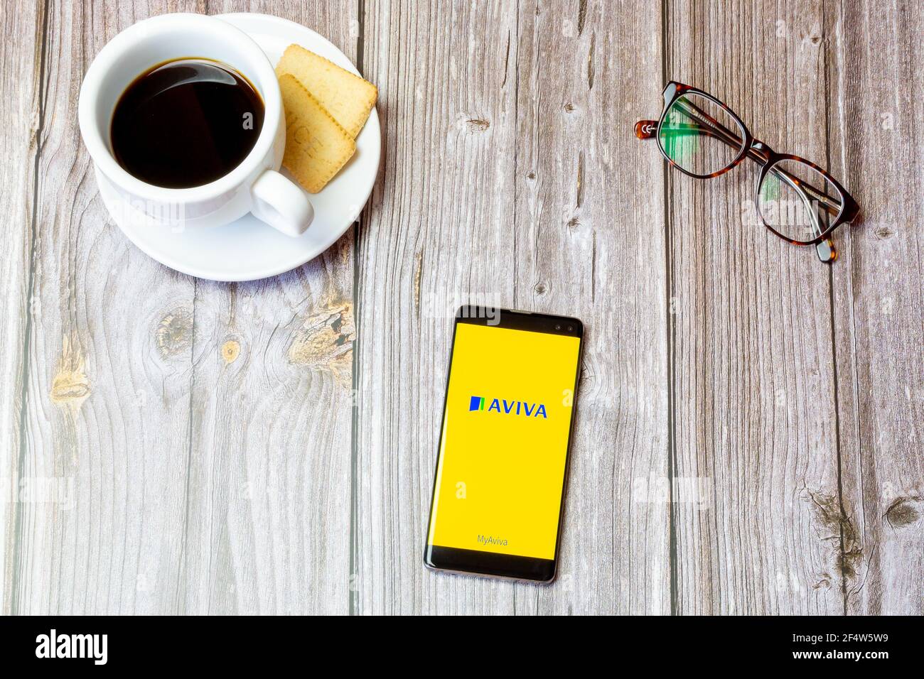 Aviva mobile app hi-res stock photography and images - Alamy