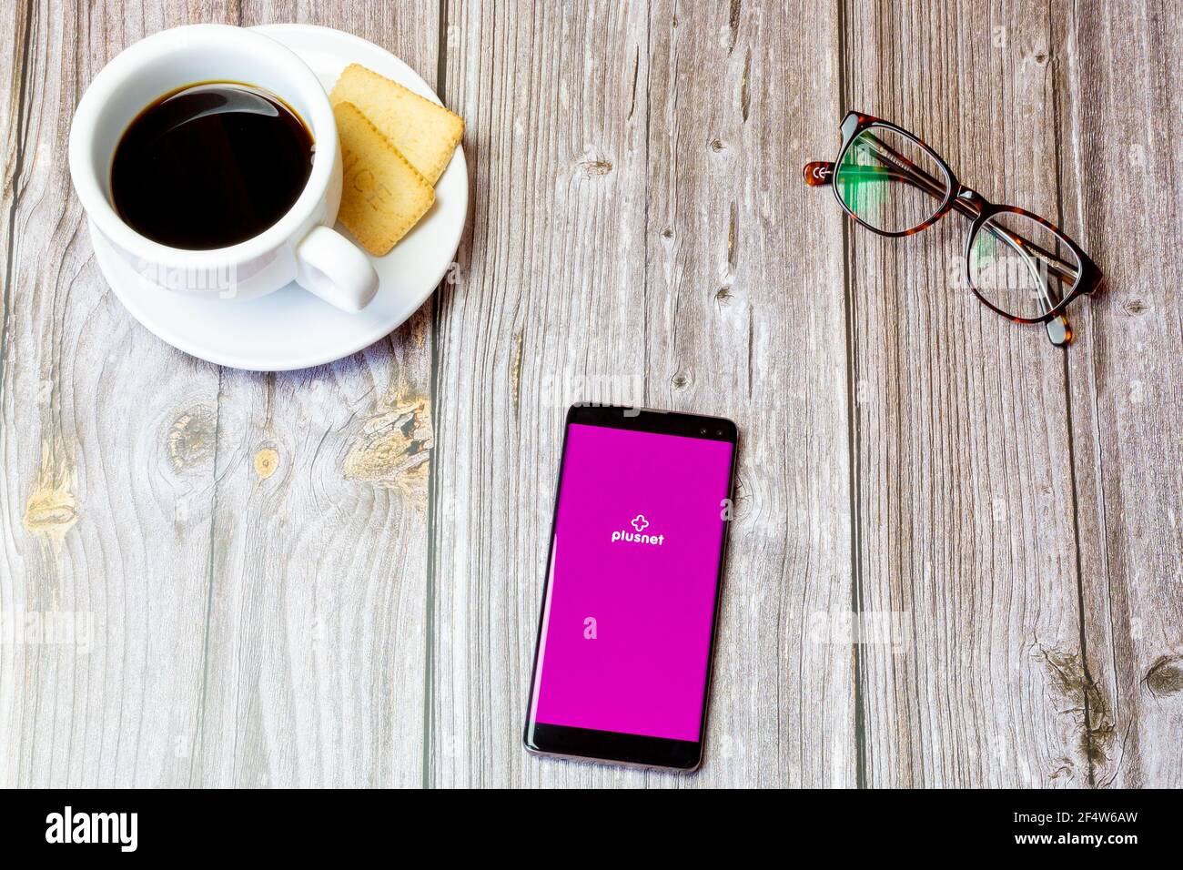 Plusnet screen hi-res stock photography and images - Alamy