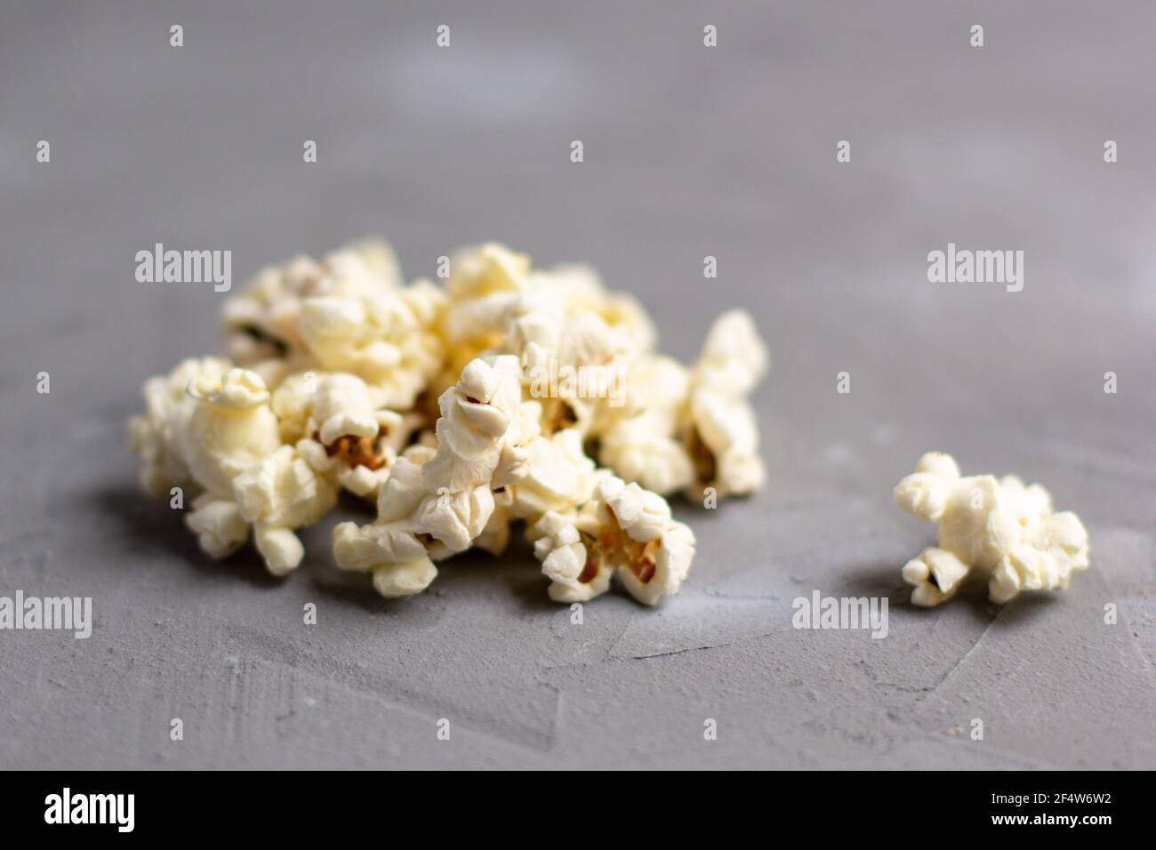 Pile fresh popcorn on hi-res stock photography and images - Alamy