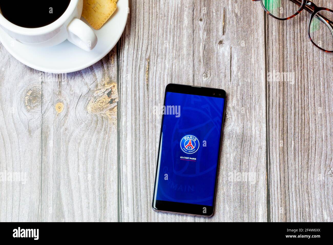 French football app hi-res stock photography and images - Alamy