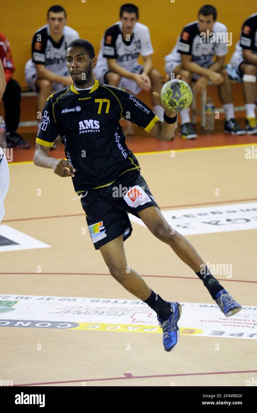 HANDBALL - D1 LEAGUE CUP 2010/2011 - ST CYR SUR LOIRE (FRA) - PHOTO ...