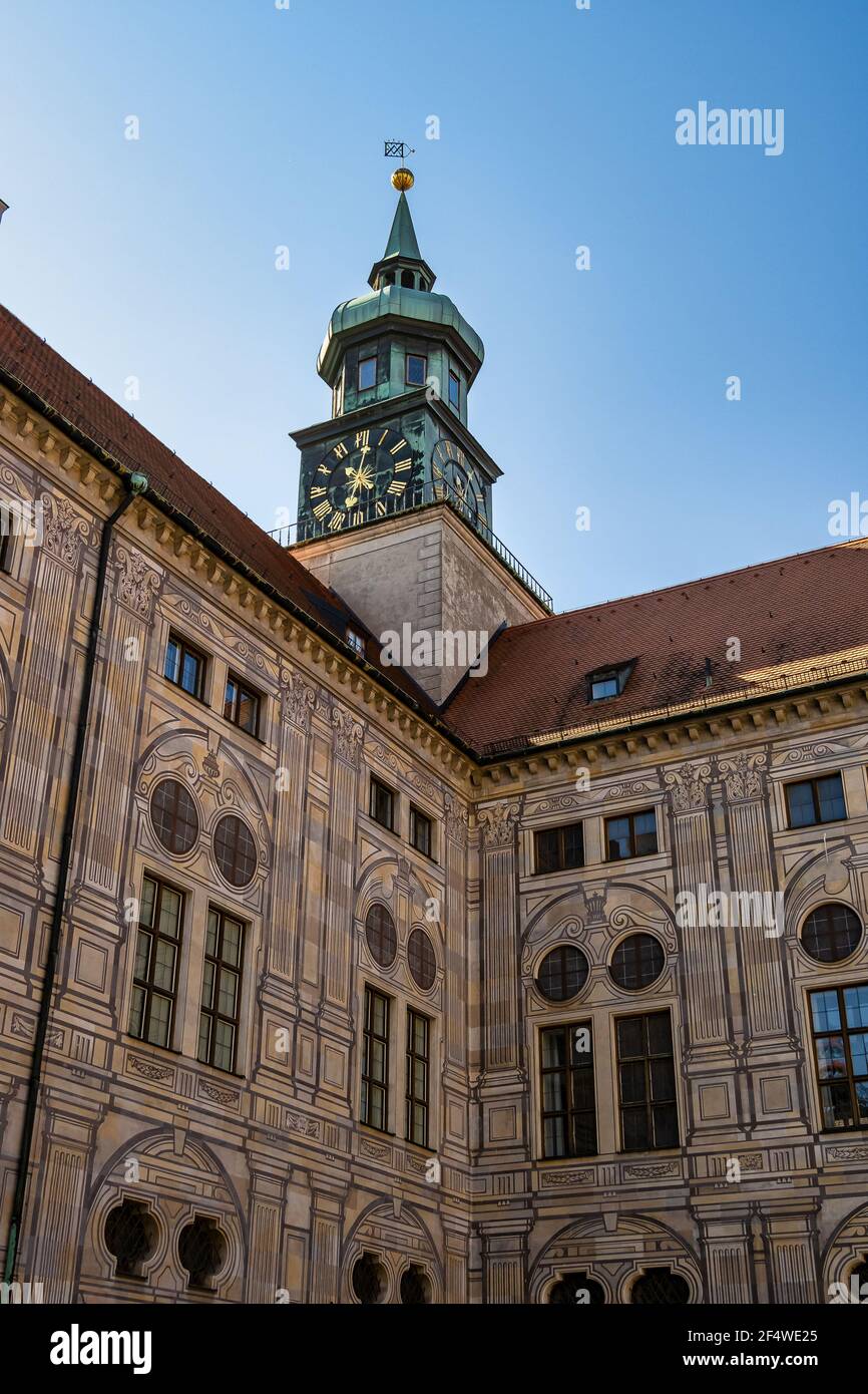 Kings hall palace emperor hi-res stock photography and images - Alamy