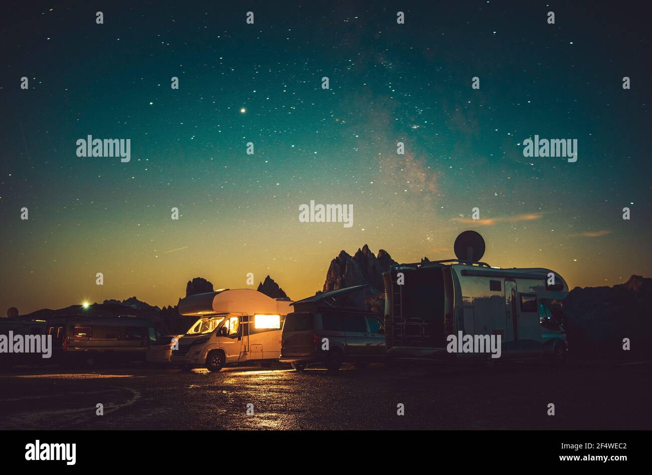 Starry sky dolomites hi-res stock photography and images - Alamy