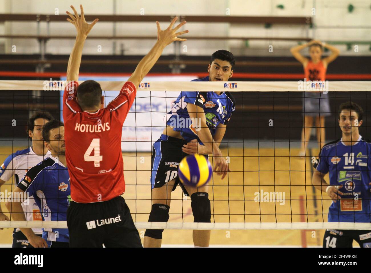 VOLLEYBALL - FRENCH CHAMPIONSHIP 2011-2012 - LIGUE 1 - NANTES REZE V ...