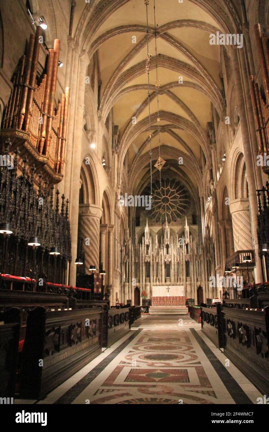 Durham cathedral interior hi-res stock photography and images - Alamy