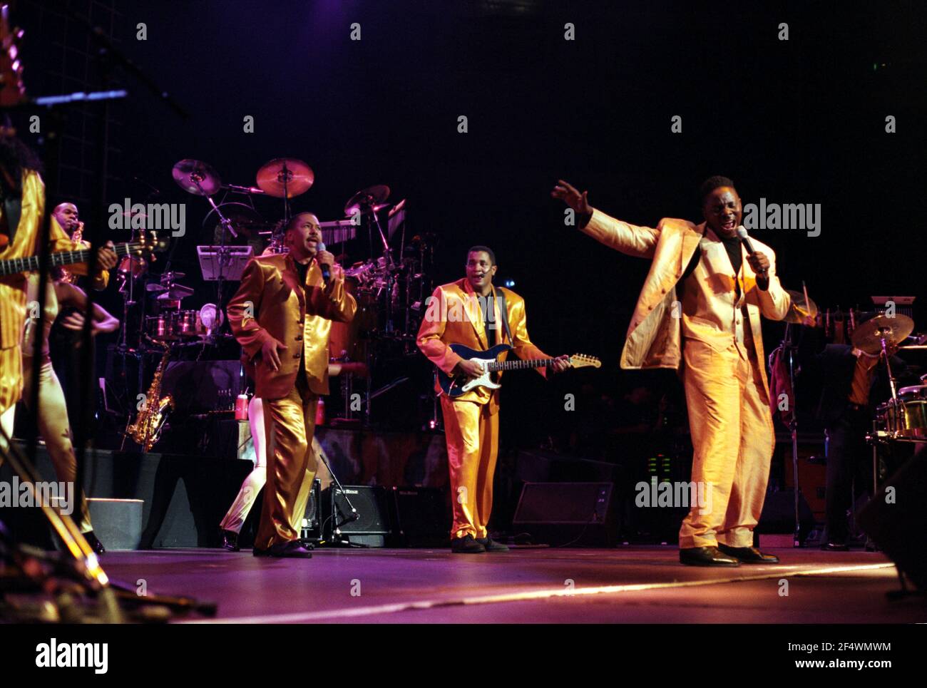 Earth wind and fire band hi-res stock photography and images - Alamy