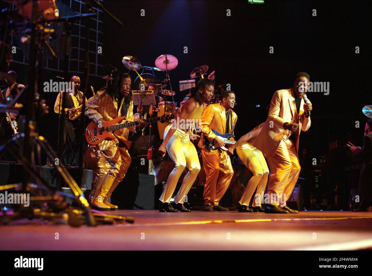 Earth wind and fire band hi-res stock photography and images - Alamy