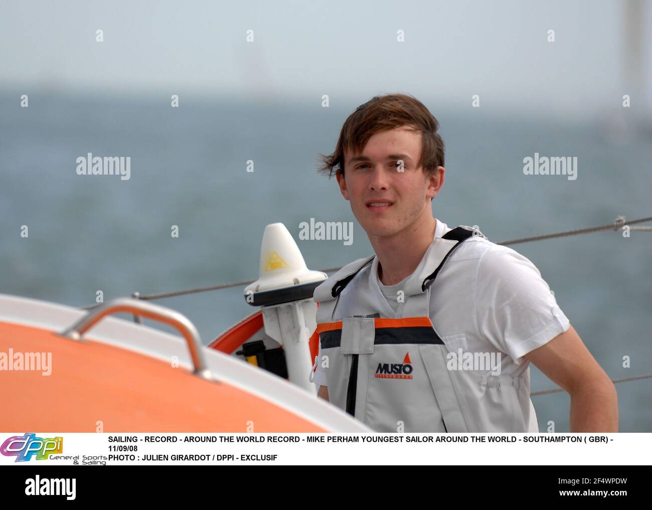 SAILING - RECORD - AROUND THE WORLD RECORD - MIKE PERHAM YOUNGEST ...