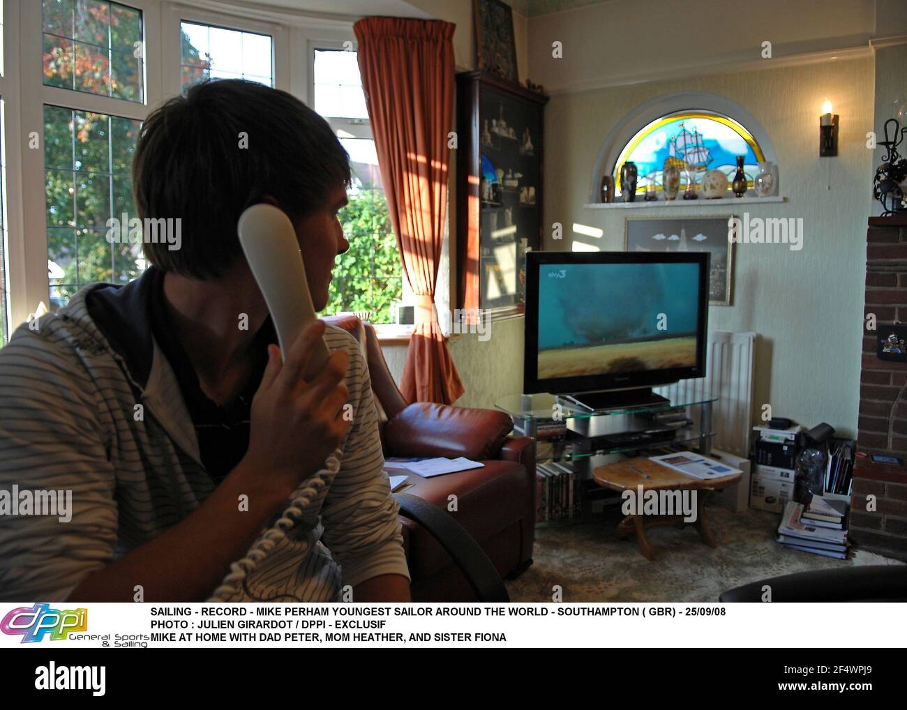 SAILING - RECORD - MIKE PERHAM YOUNGEST SAILOR AROUND THE WORLD ...