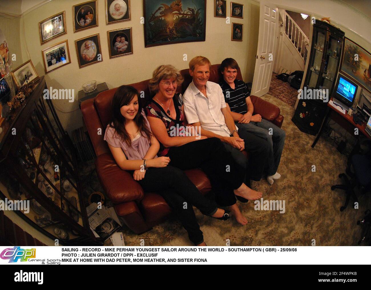 SAILING - RECORD - MIKE PERHAM YOUNGEST SAILOR AROUND THE WORLD ...