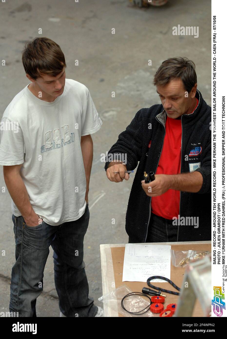 SAILING - RECORD - AROUND TEH WORLD RECORD - MIKE PERHAM THE YOUNGEST ...