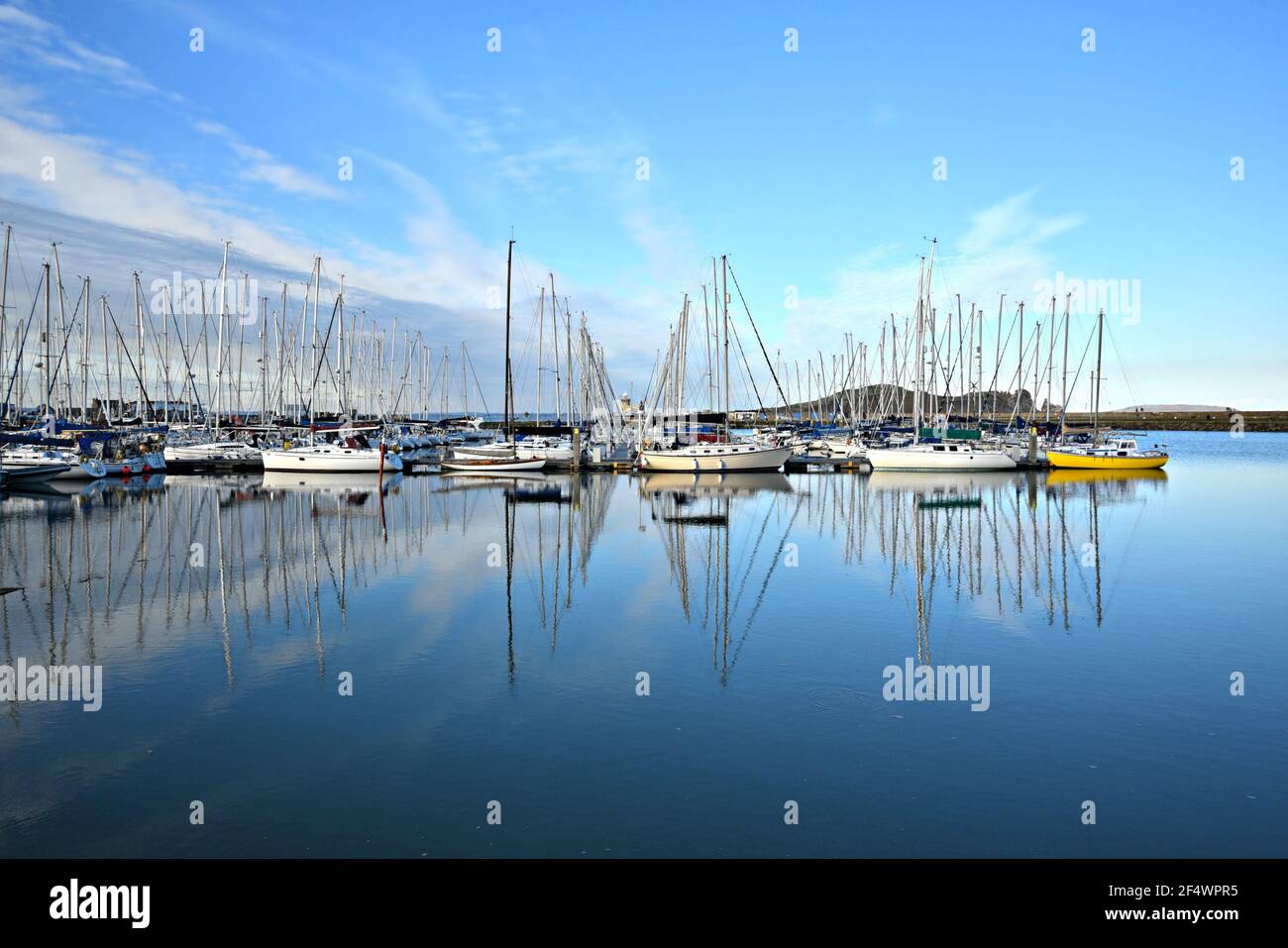 Howth yacht club marina hi-res stock photography and images - Alamy