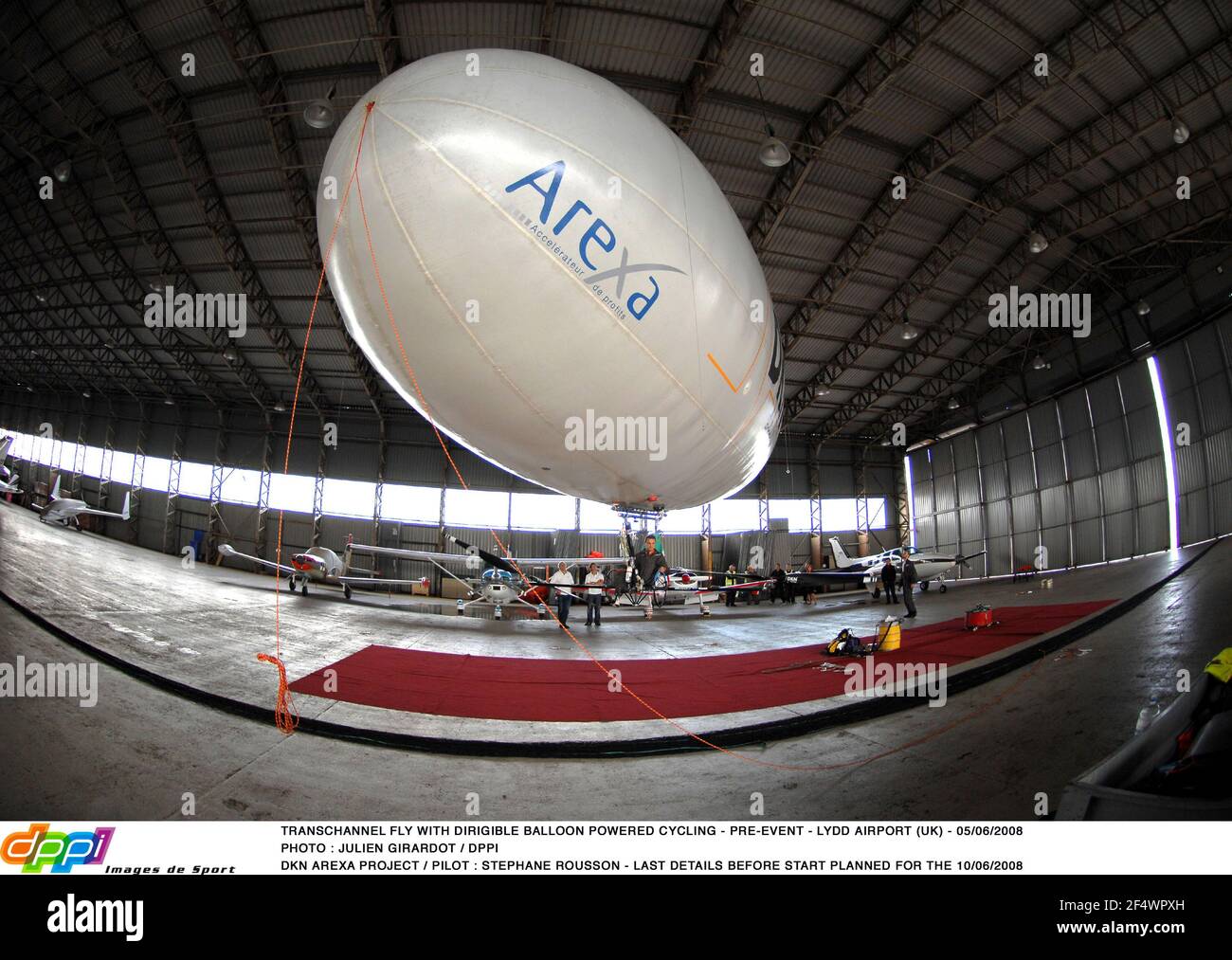 Test de dirigeable hi-res stock photography and images - Alamy