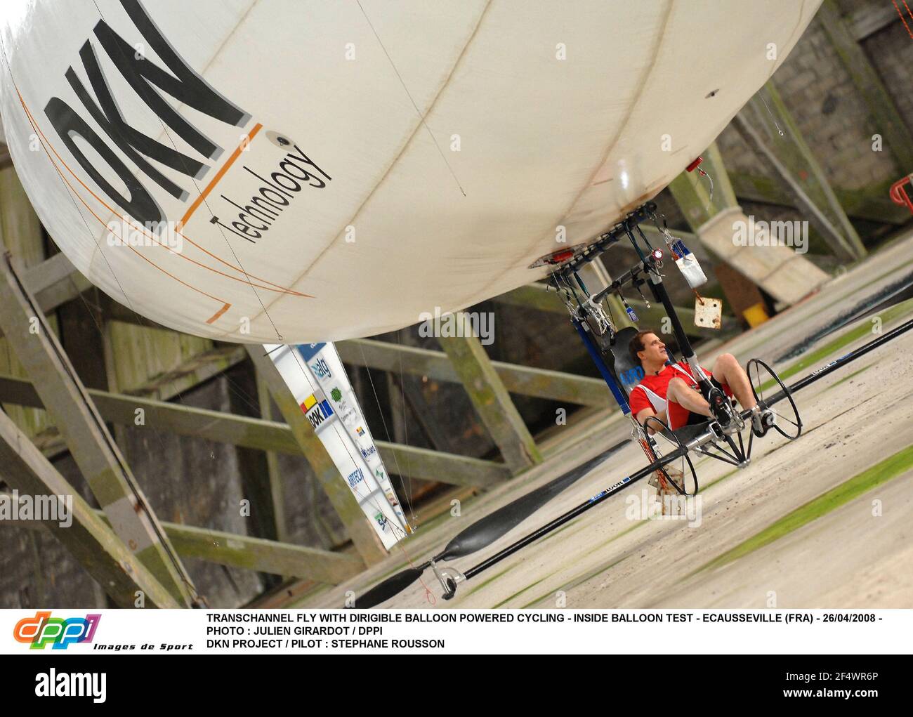 Test de dirigeable hi-res stock photography and images - Alamy