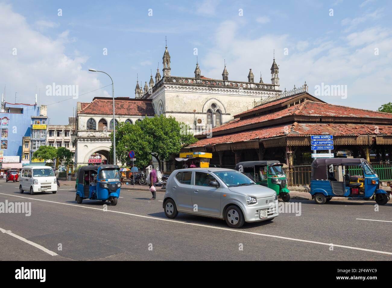 Main street colombo sri lanka hi-res stock photography and images - Alamy