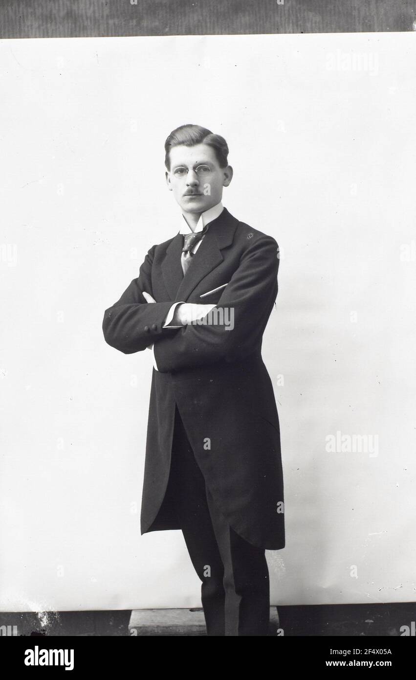 Self-portrait of photographer Willy Hanisch Stock Photo - Alamy