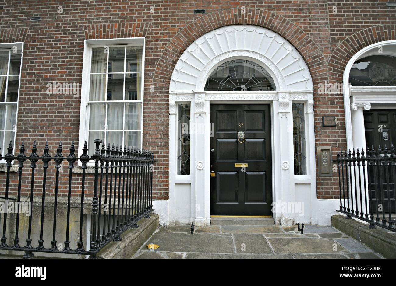Fitzwilliam square hi-res stock photography and images - Alamy