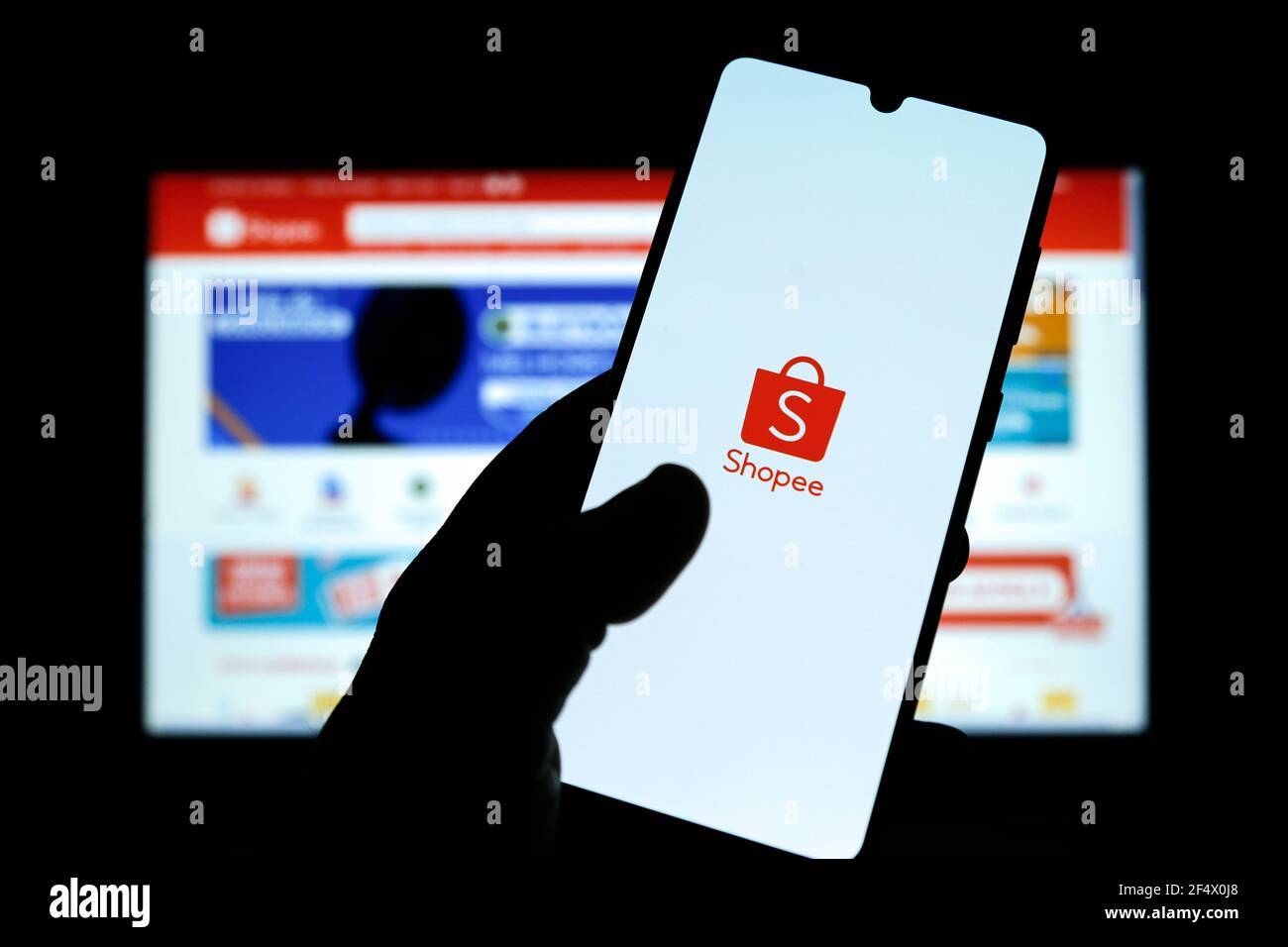 Shopee logo hi-res stock photography and images - Alamy