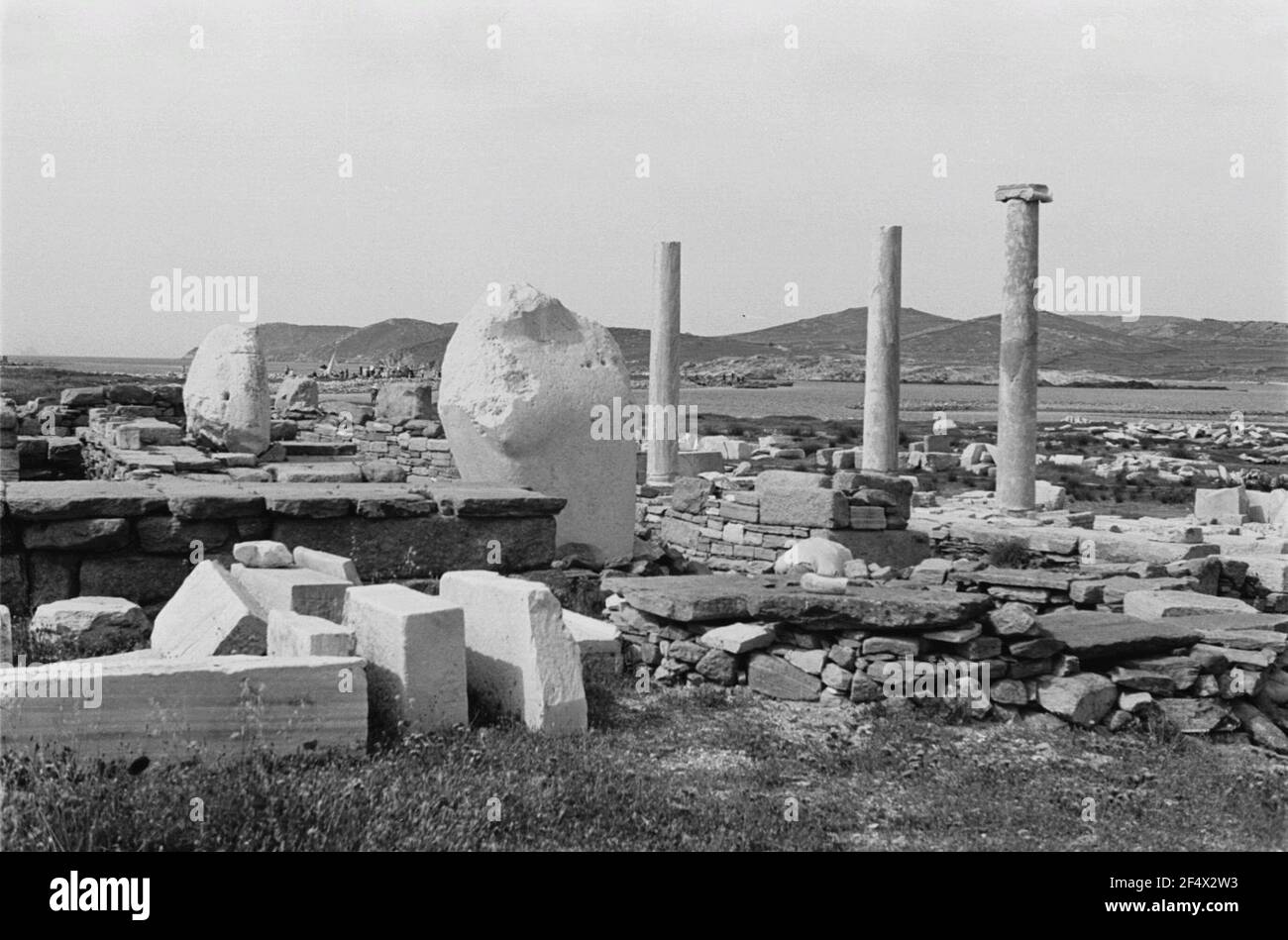 Travel photos Greece. Delos (city). Antique ruins Stock Photo - Alamy