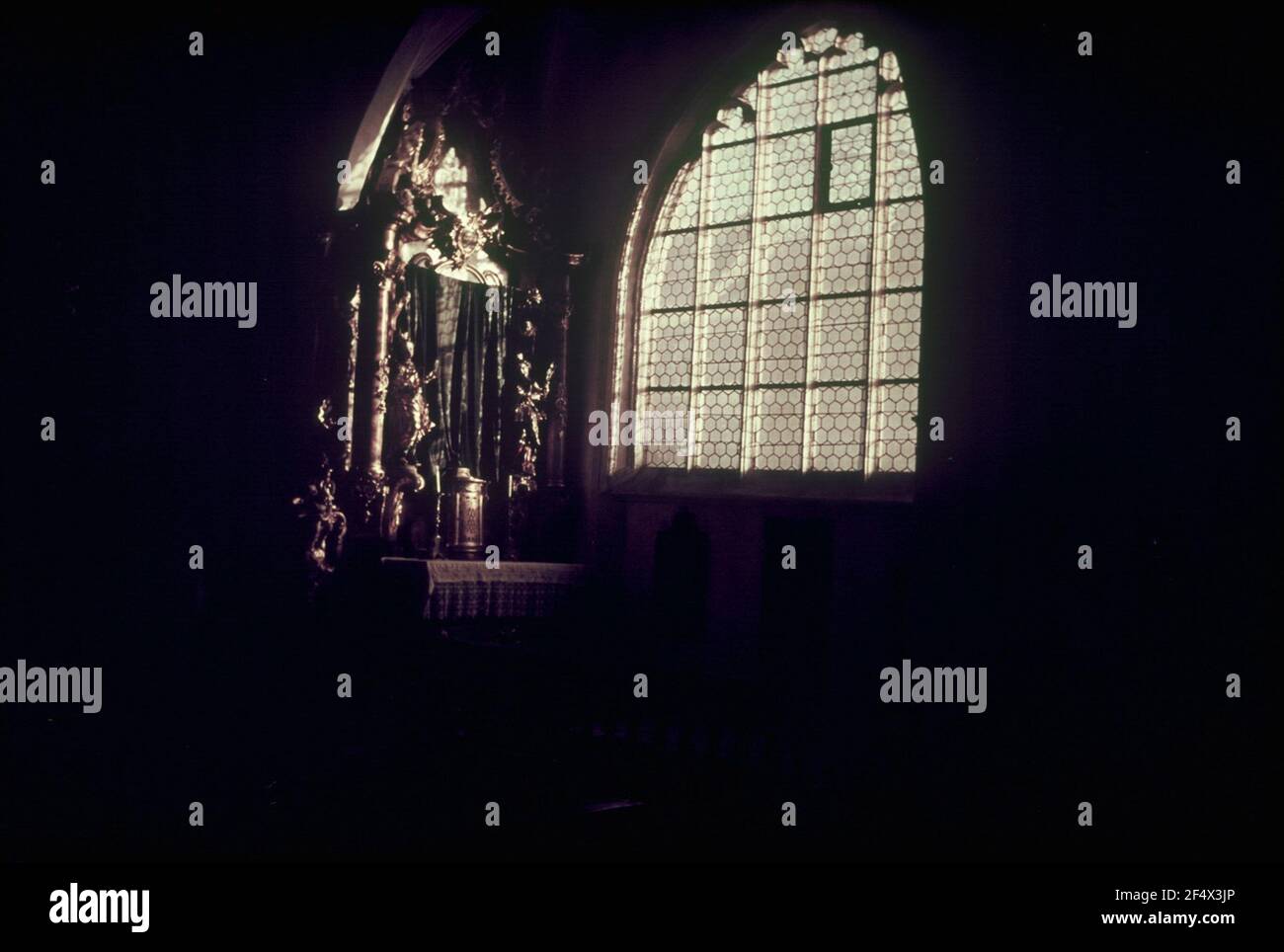 Protestant church altar hi-res stock photography and images - Alamy