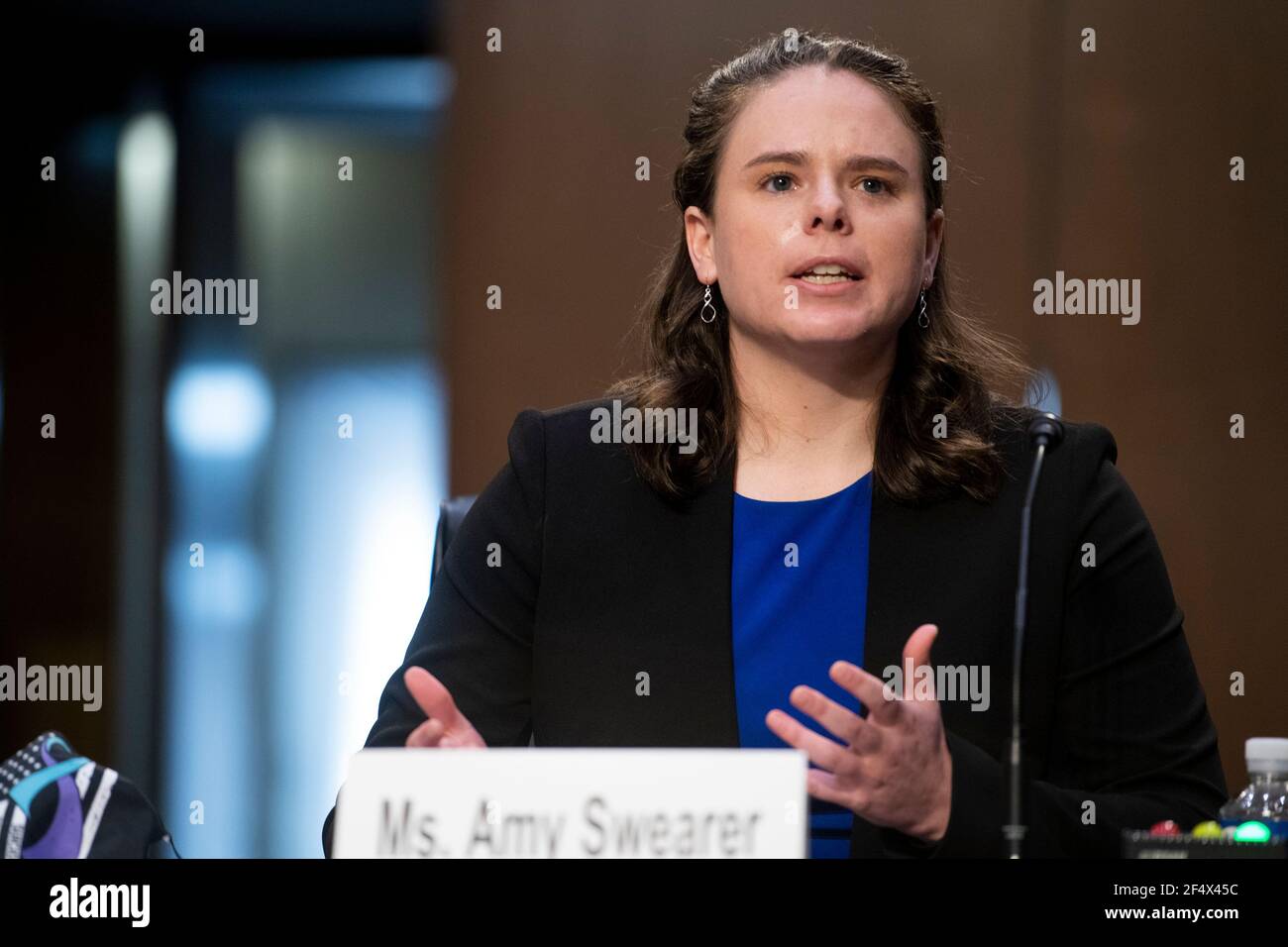 Amy swearer hi-res stock photography and images - Alamy