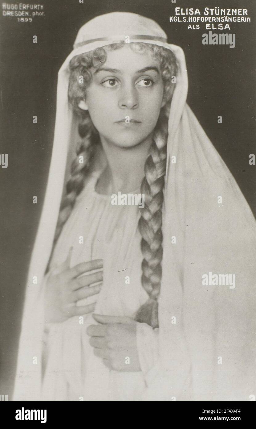 Elisa Stünzner as Elsa Stock Photo - Alamy