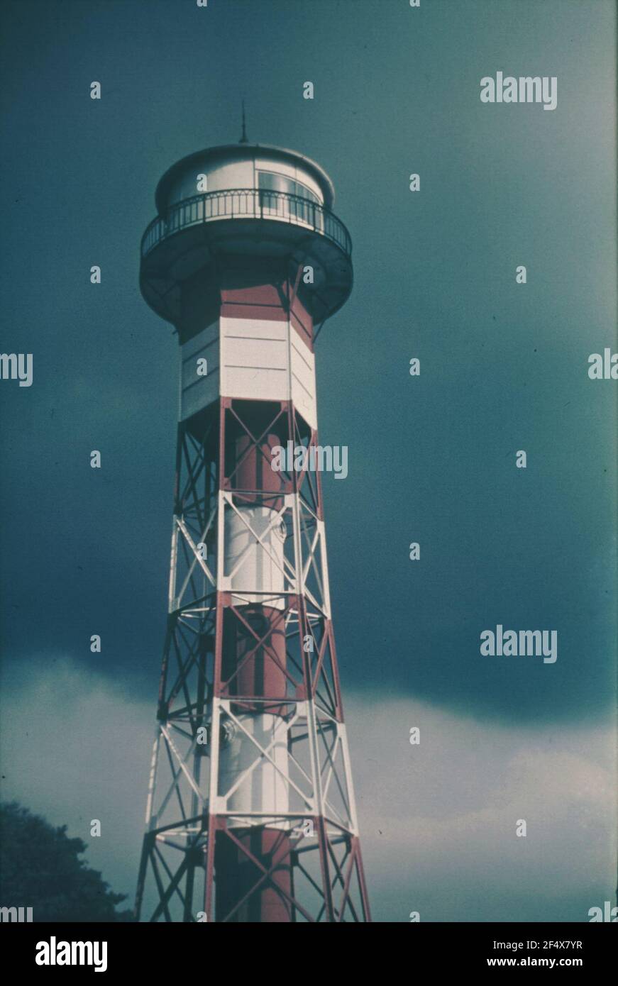 Luminous cone with green area in the Elbe Stock Photo - Alamy