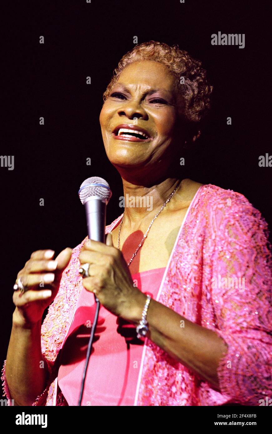 American singer dionne warwick hi-res stock photography and images - Alamy