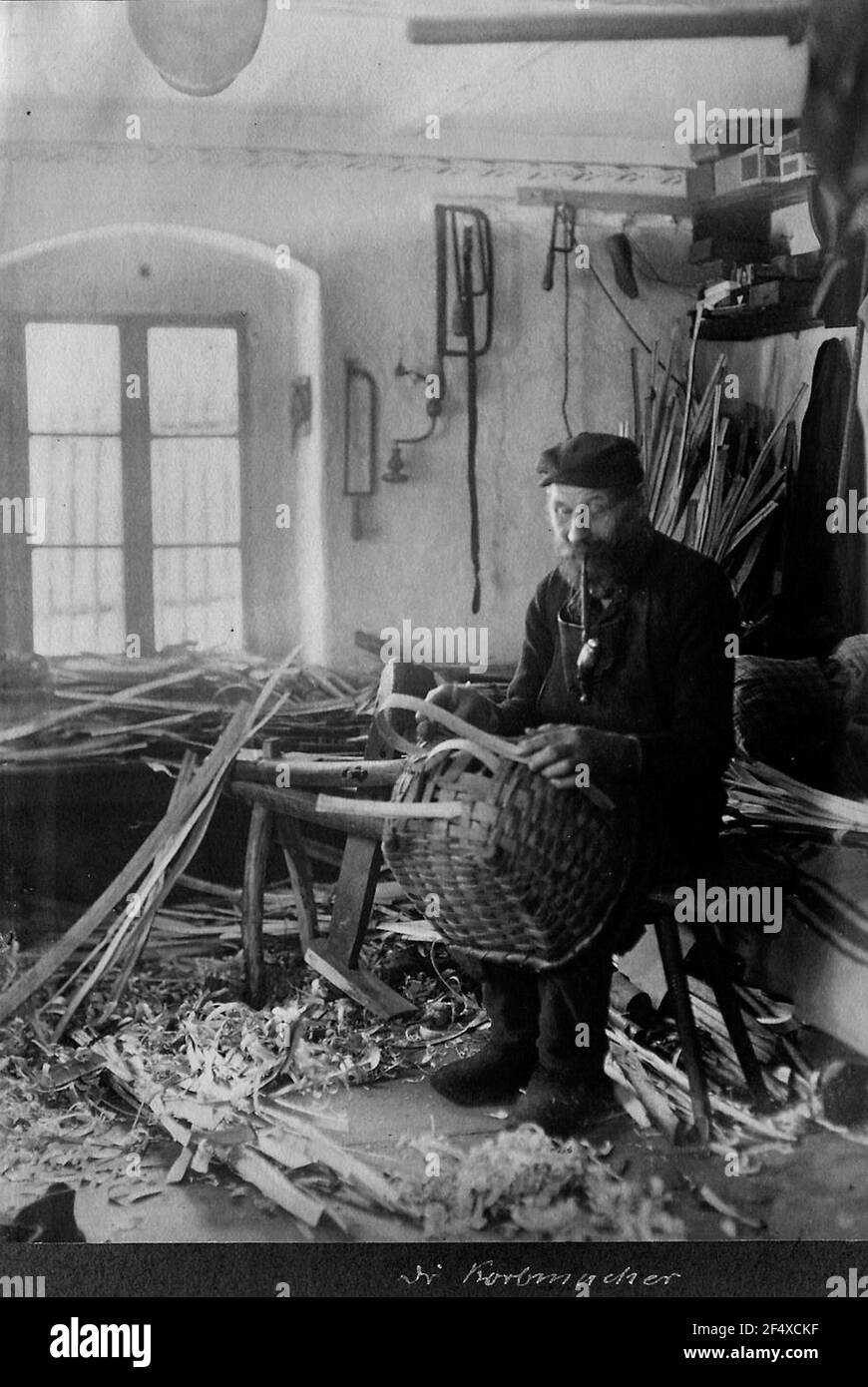 The basket maker Stock Photo - Alamy
