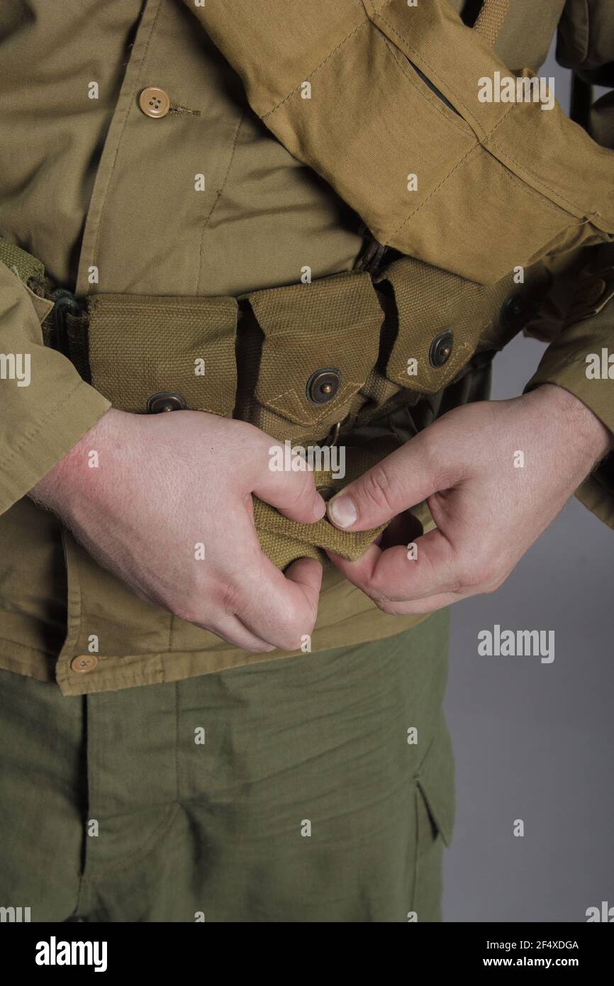 Details of the uniform of the American ranger of the period of the ...